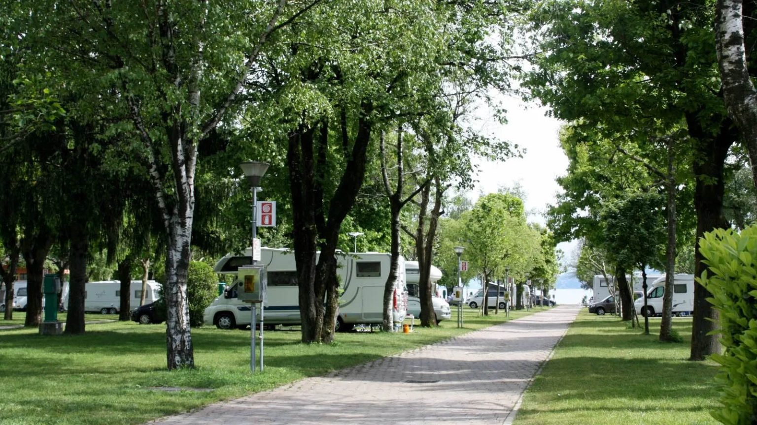 Die sechs schönsten Campingplätze direkt am Lago Maggiore – MyCamper
